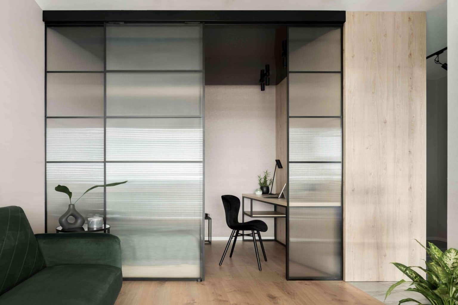 5 Smart Door Solutions for Awkward Spaces - SE Building Solutions ...